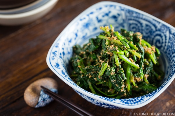 Japanese Spinach Salad with Sesame Dressing ほうれん草の胡麻和え • Just One Cookbook