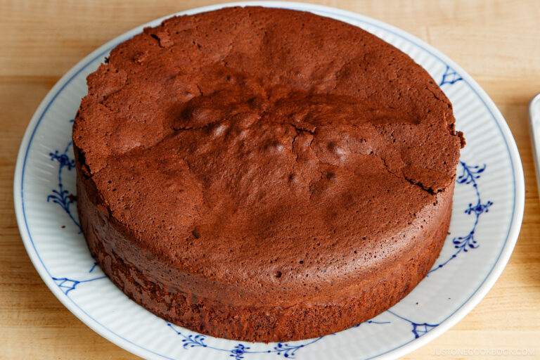 Chocolate Gateau (Chocolate Cake) ガトーショコラ • Just One Cookbook