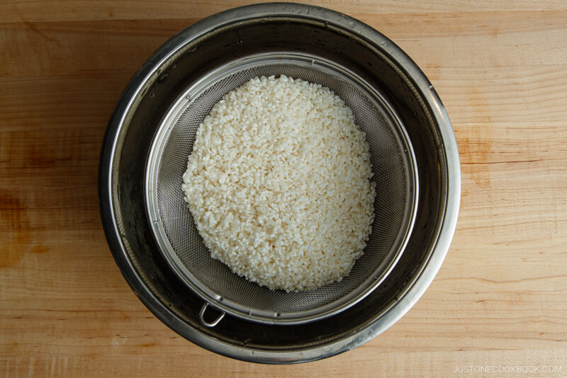 How to Cook Japanese Rice in a Pot on the Stove (Video) • Just One Cookbook