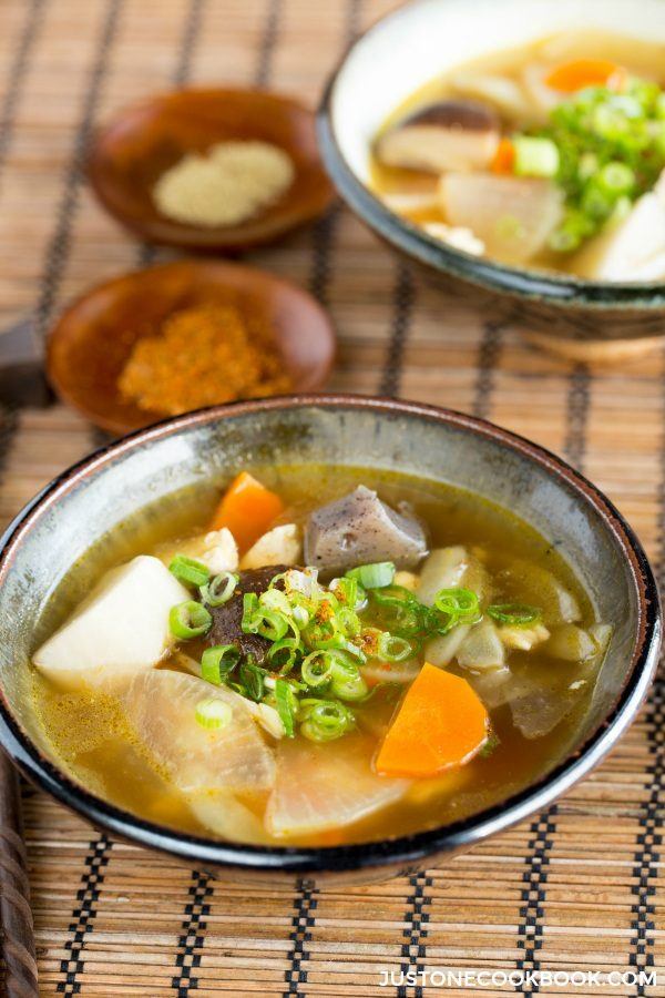 Kenchinjiru けんちん汁 • Just One Cookbook