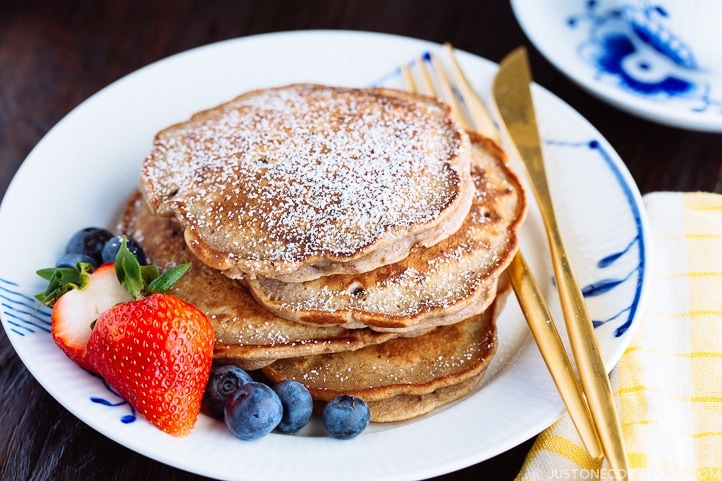 Red Bean Pancakes 餡入りホットケーキ • Just One Cookbook