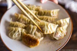 Gyoza Recipe 餃子(ぎょうざ) • Just One Cookbook
