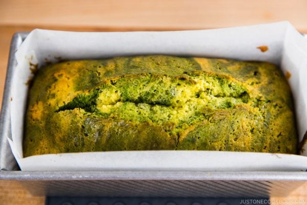 Matcha Marble Pound Cake 抹茶マーブルパウンドケーキ • Just One Cookbook