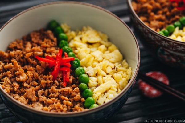 Soboro Don (Ground Chicken Bowl) 三色そぼろ丼 • Just One Cookbook