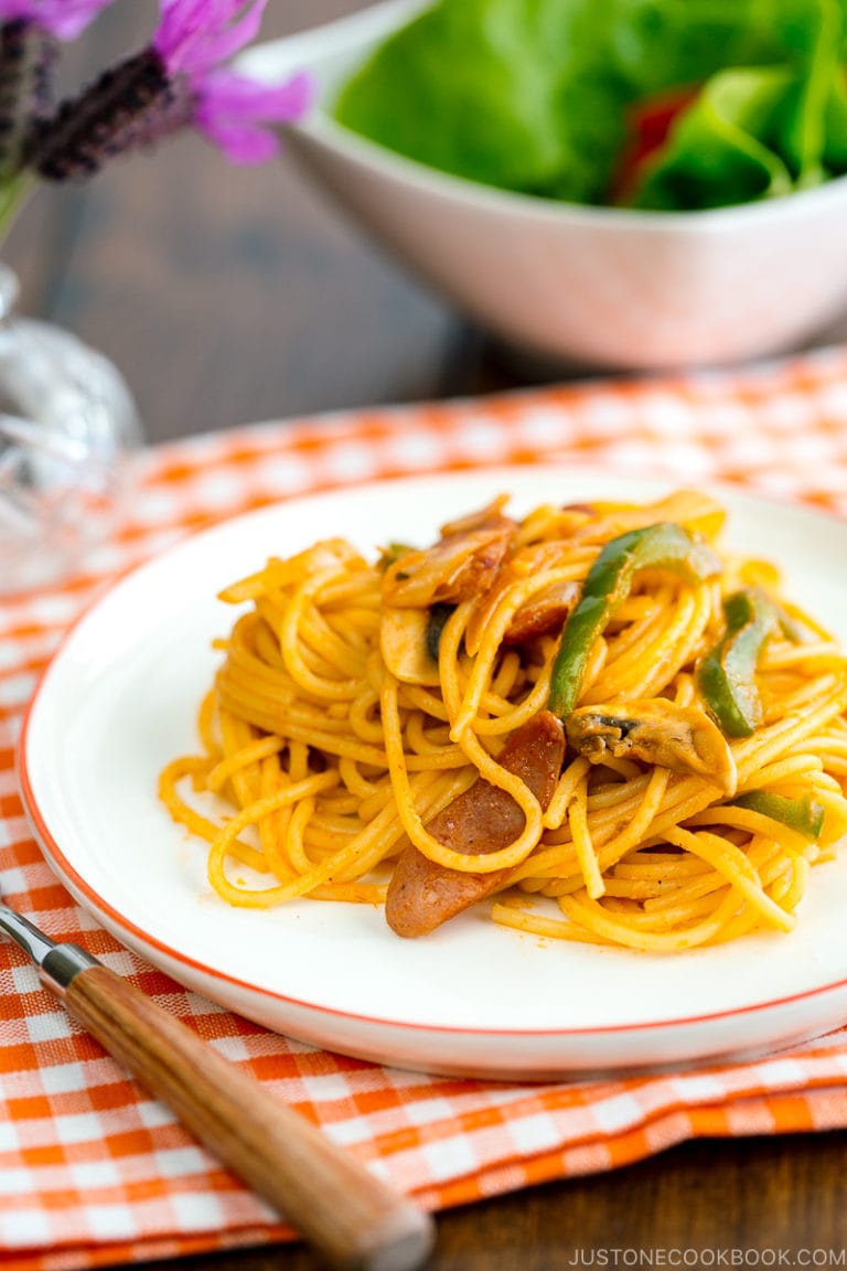 Ketchup Spaghetti スパゲッティーナポリタン • Just One Cookbook