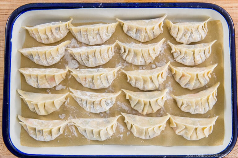 Gyoza Recipe 餃子(ぎょうざ) • Just One Cookbook