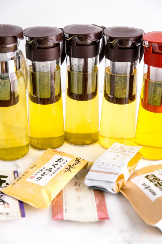 How to Cold Brew Green Tea 水出し緑茶 • Just One Cookbook