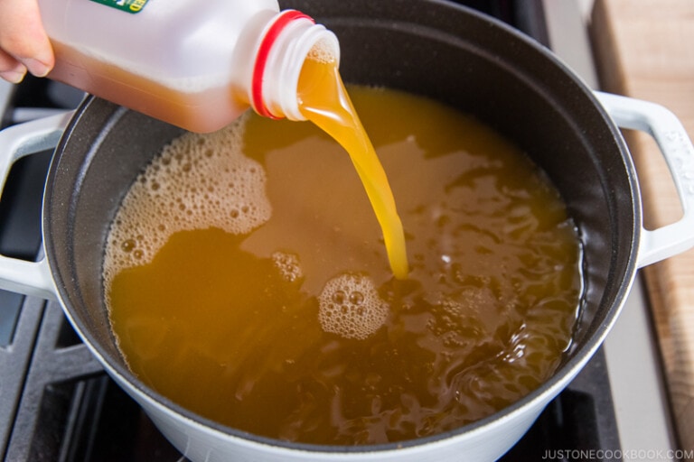 Mulled Cider and Homemade Mulling Spices • Just One Cookbook