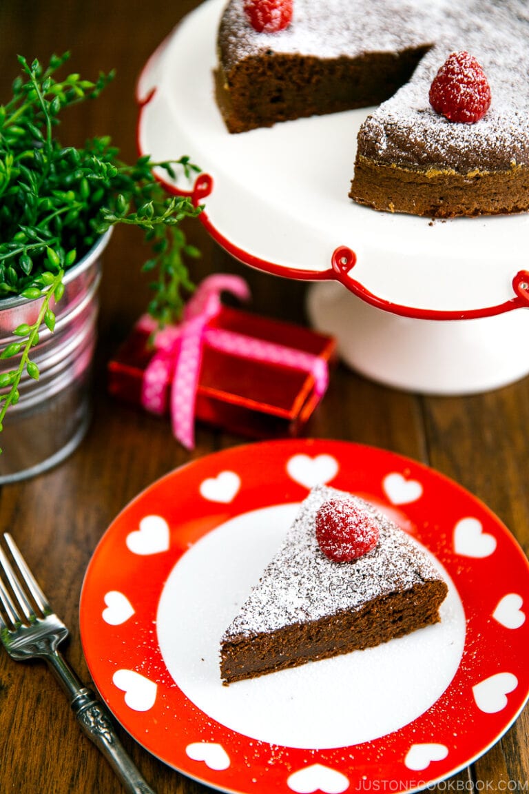 Chocolate Gateau (Chocolate Cake) ガトーショコラ • Just One Cookbook