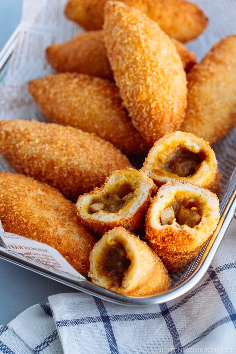 Curry Bread (Kare Pan) カレーパン • Just One Cookbook