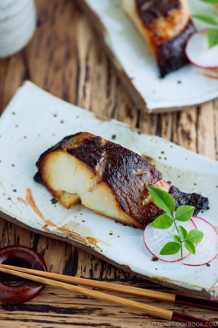 Miso Cod (Black Cod with Miso) 銀だらの西京焼き • Just One Cookbook