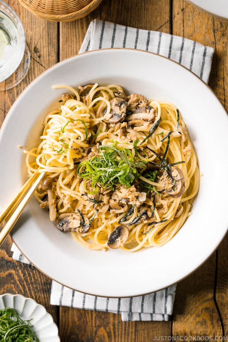 Japanese-Style Tuna Mushroom Pasta ツナときのこのパスタ • Just One Cookbook