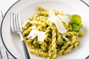 Shiso Pesto Pasta (Video) 大葉ジェノベーゼパスタ • Just One Cookbook