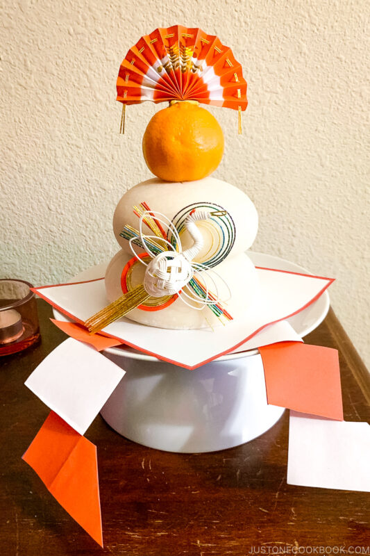 Kagami Biraki (Breaking of New Year's Mochi) 鏡開き • Just One Cookbook