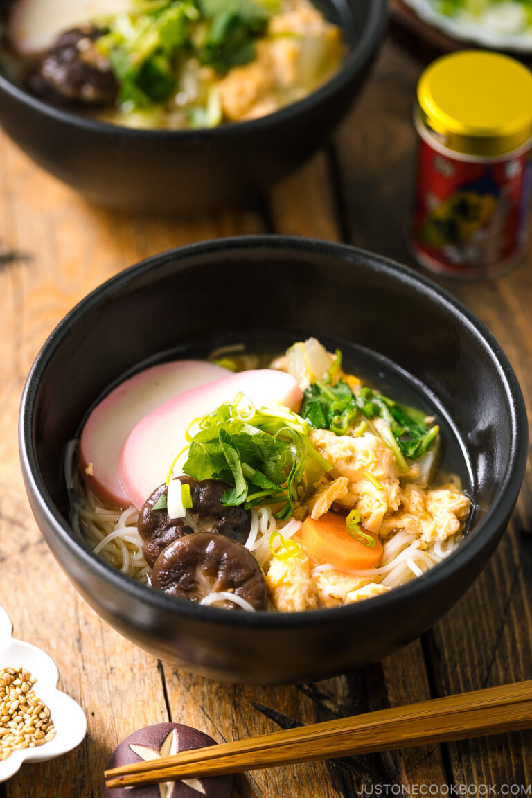 Somen Noodle Soup (Nyumen) (Video) にゅうめん • Just One Cookbook