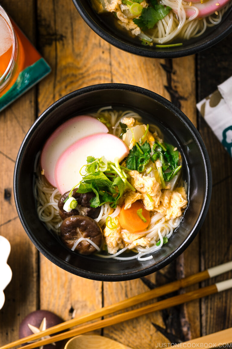 Somen Noodle Soup (Nyumen) (Video) にゅうめん • Just One Cookbook