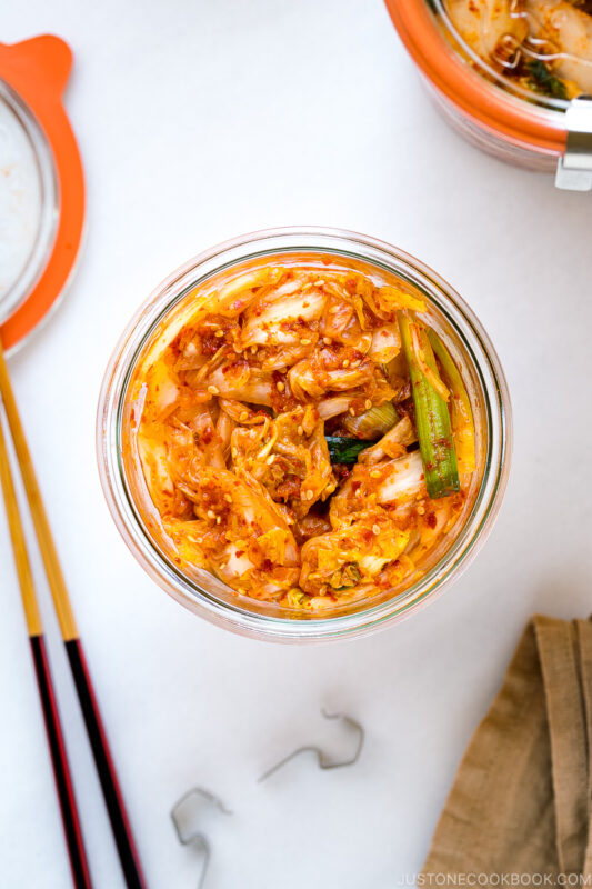Quick Korean Fresh Kimchi 即席キムチ • Just One Cookbook