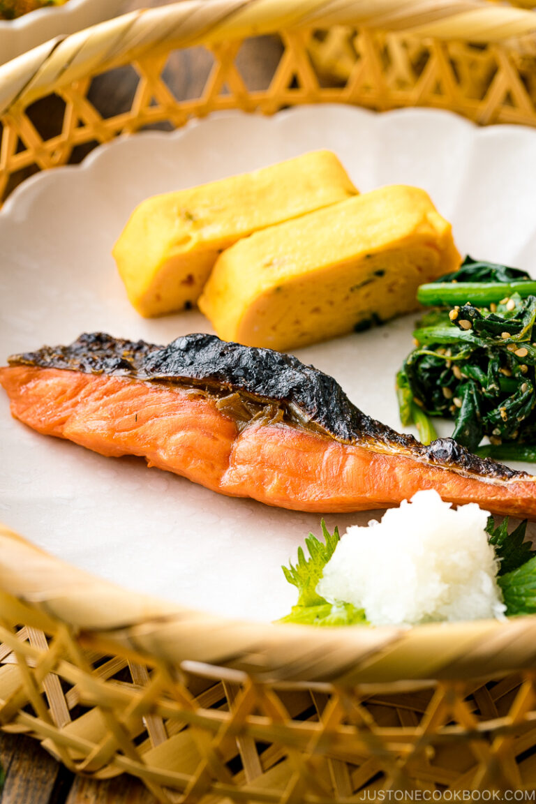 Japanese Salted Salmon (Shiojake/Shiozake) • Just One Cookbook