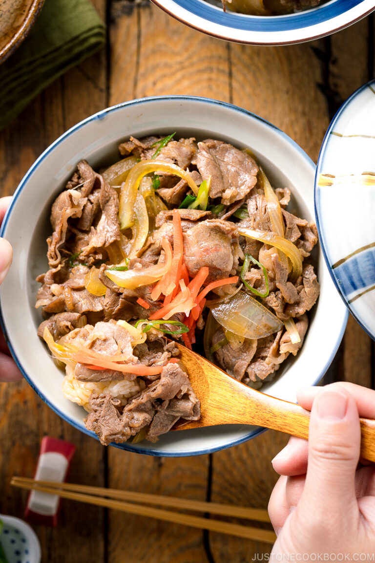 Gyudon (Japanese Beef Rice Bowl) (Video) 牛丼 • Just One Cookbook