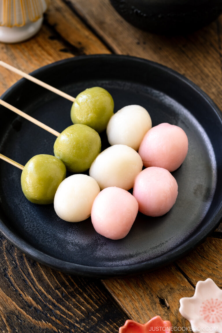 Hanami Dango 三色花見団子 • Just One Cookbook