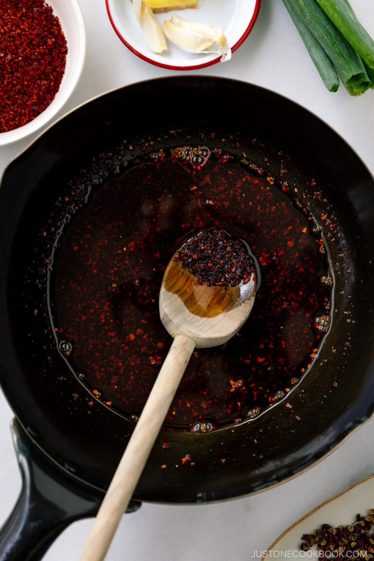 Homemade La-yu (Rayu Japanese Chili Oil) • Just One Cookbook