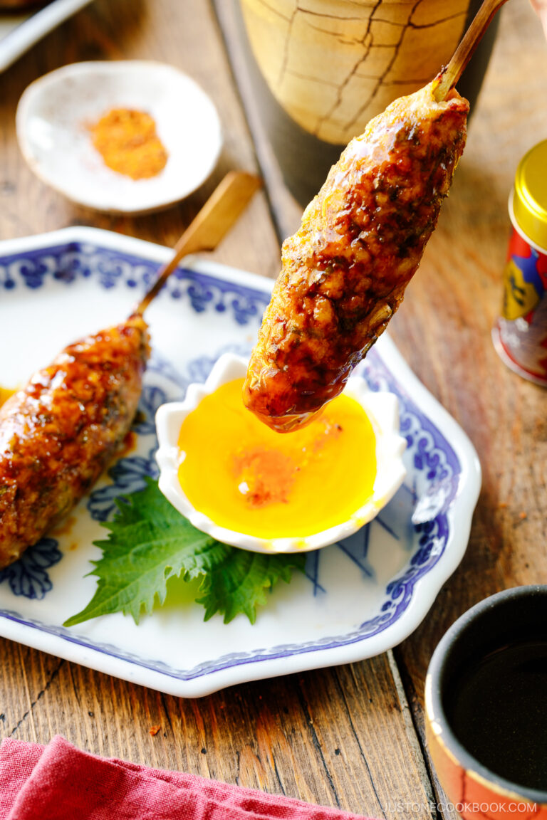 Tsukune (Japanese chicken meatball skewer) つくね • Just One Cookbook