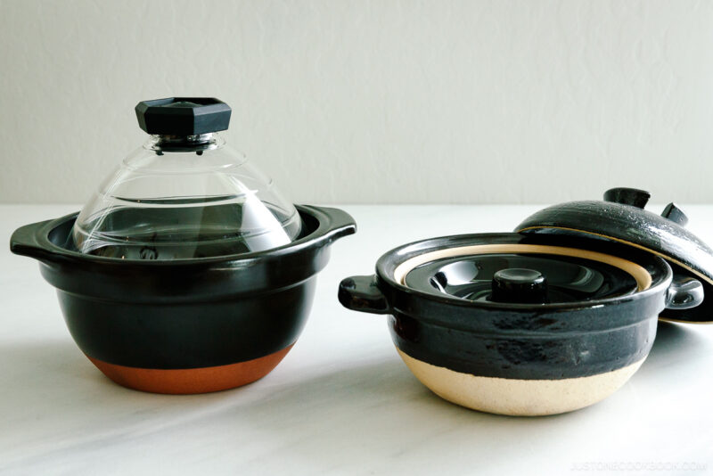 How to Choose the Best Donabe (Japanese Clay Pot) • Just One Cookbook