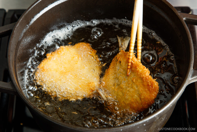 Fried Horse Mackerel (Aji Fry) あじのフライ • Just One Cookbook