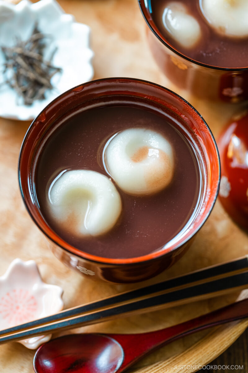 Oshiruko (Sweet Red Bean Soup) お汁粉 • Just One Cookbook
