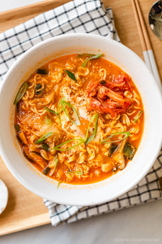 10 Minute Meal – Instant Ramen Recipe (Video) • Just One Cookbook