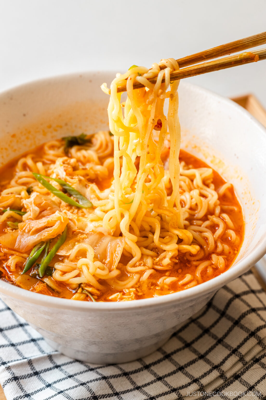 10 Minute Meal – Instant Ramen Recipe (Video) • Just One Cookbook