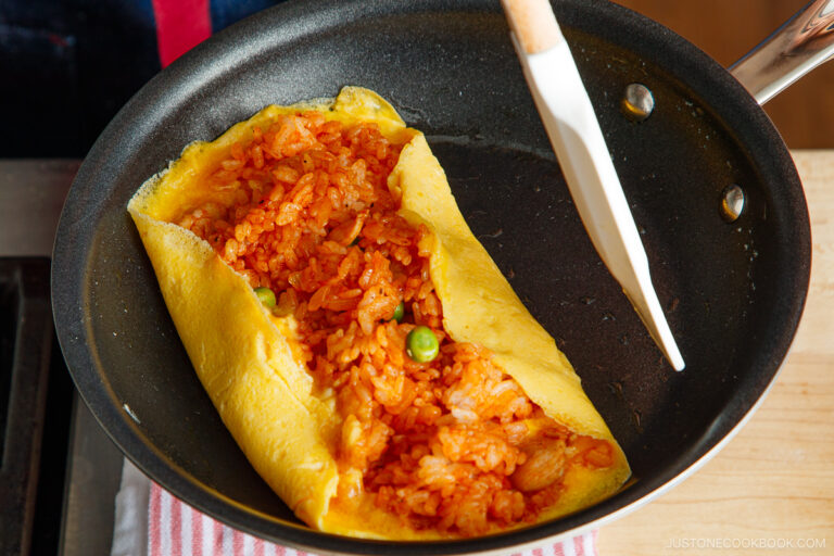 Omurice (Japanese Omelette Rice) (Video) オムライス • Just One Cookbook