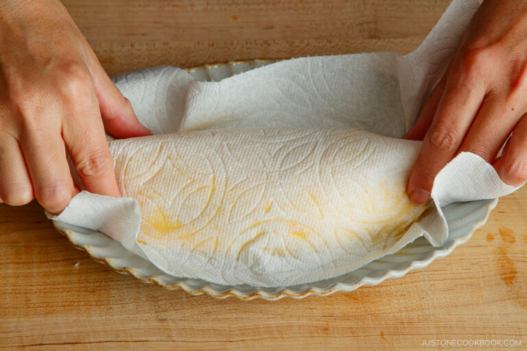 Omurice (Japanese Omelette Rice) (Video) オムライス • Just One Cookbook