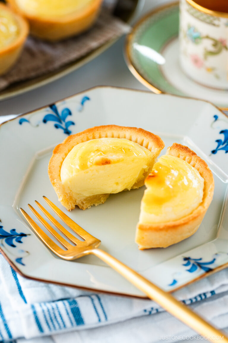 Baked Cheese Tarts チーズタルト • Just One Cookbook