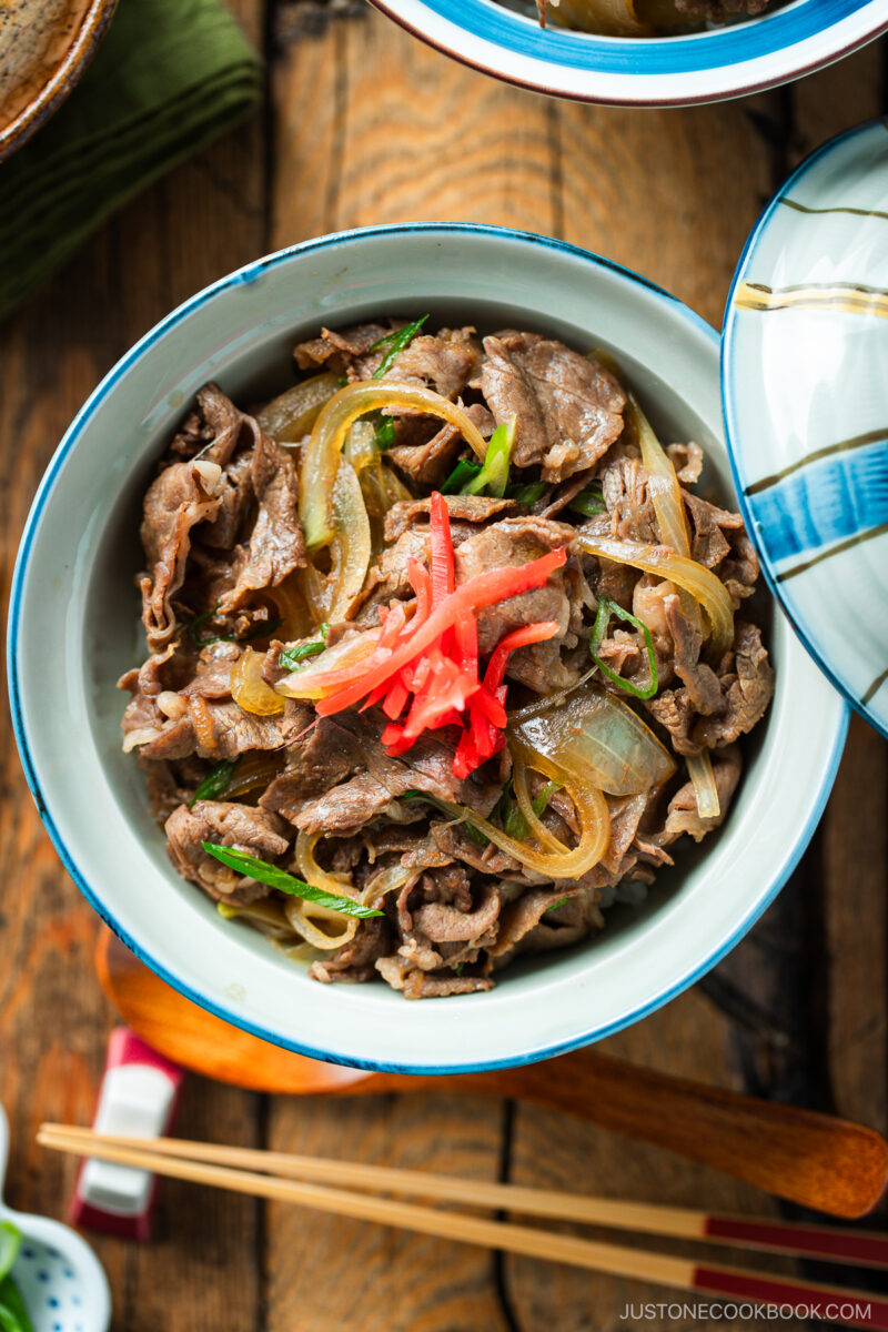 Gyudon (Japanese Beef Rice Bowl) (Video) 牛丼 • Just One Cookbook