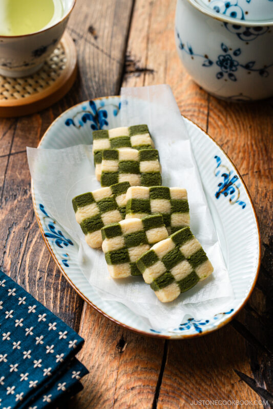Matcha Checkerboard Cookies 抹茶アイスボックスクッキー • Just One Cookbook