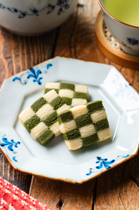 Matcha Checkerboard Cookies 抹茶アイスボックスクッキー • Just One Cookbook