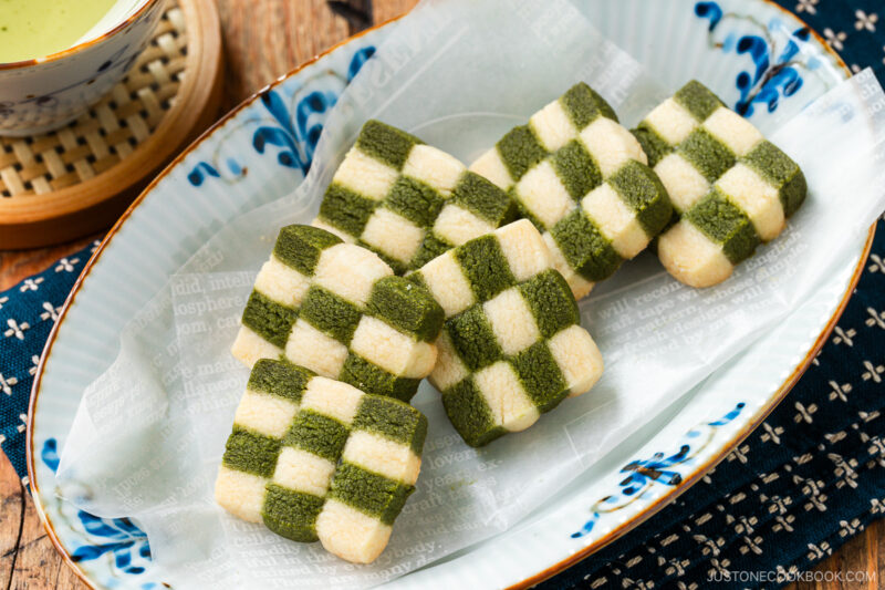 Matcha Checkerboard Cookies 抹茶アイスボックスクッキー • Just One Cookbook