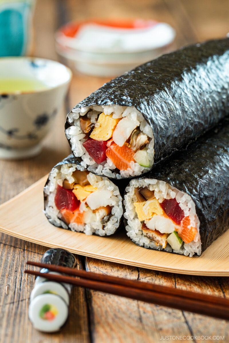 Ehomaki (Setsubun Sushi Roll) 恵方巻 • Just One Cookbook