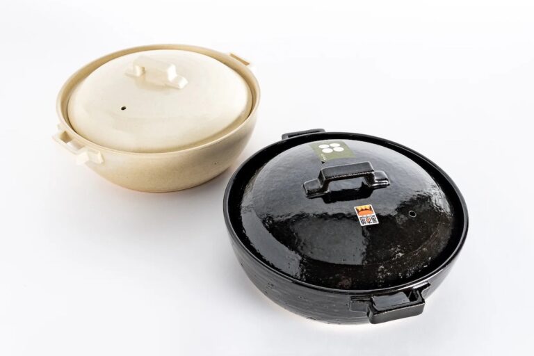 How to Choose the Best Donabe (Japanese Clay Pot) • Just One Cookbook