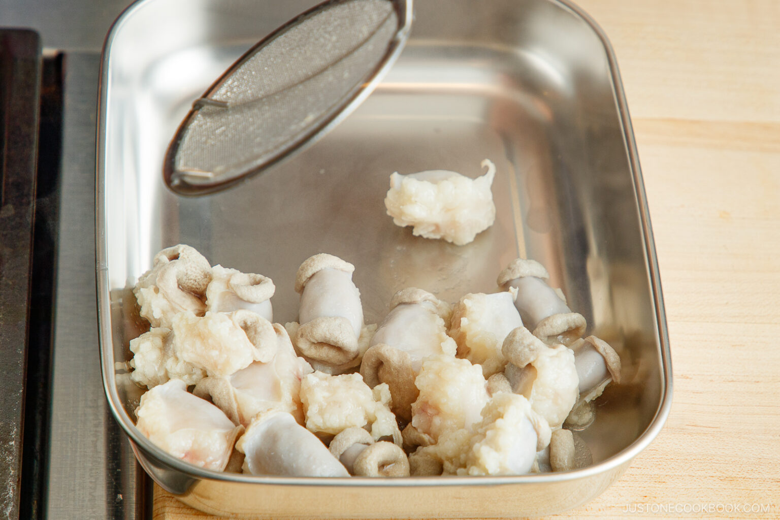 Motsunabe (Japanese Offal Hot Pot) もつ鍋 • Just One Cookbook