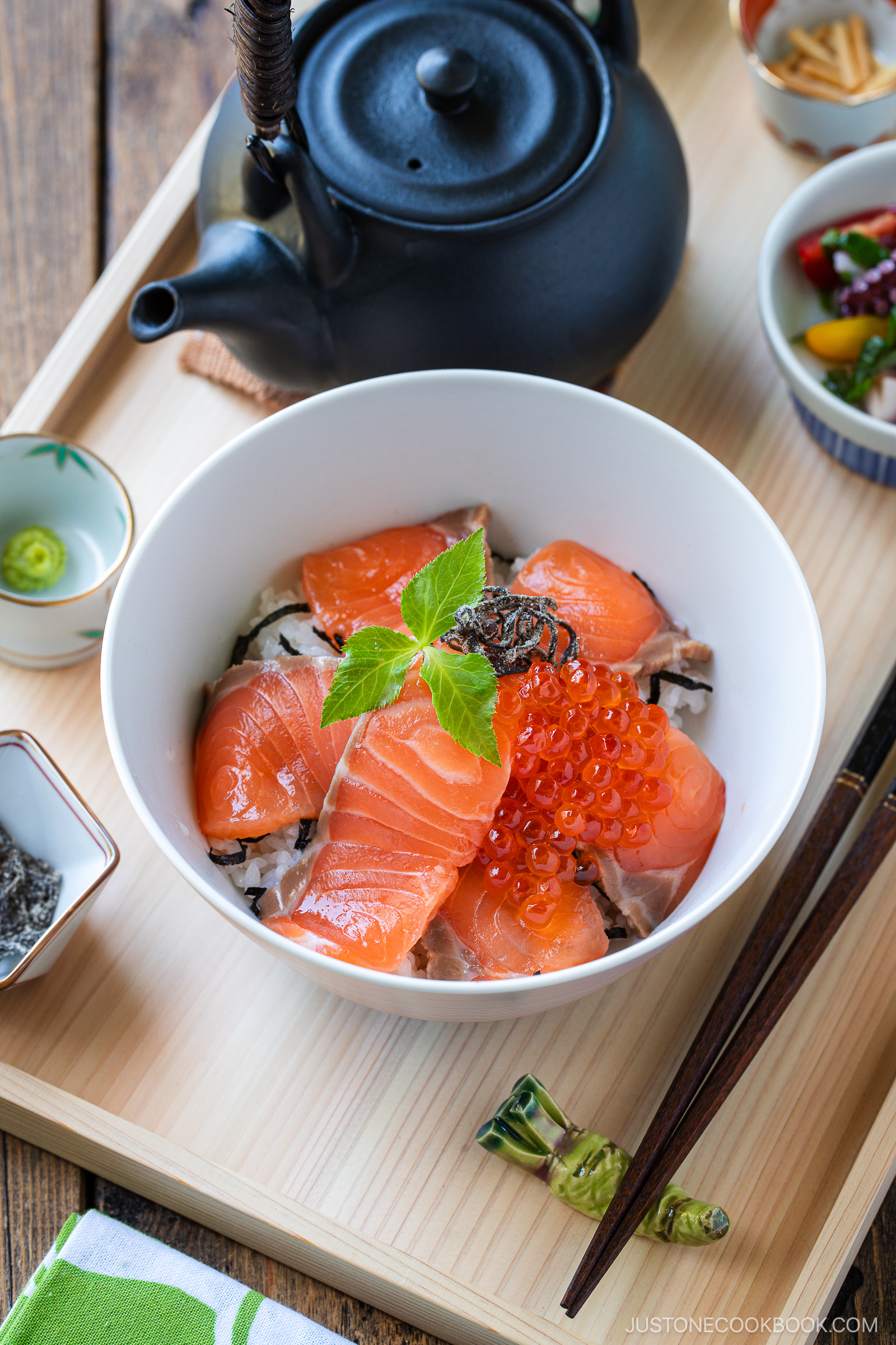 Salmon and Ikura Dashi Chazuke 鮭のいくらの出汁茶漬け • Just One Cookbook